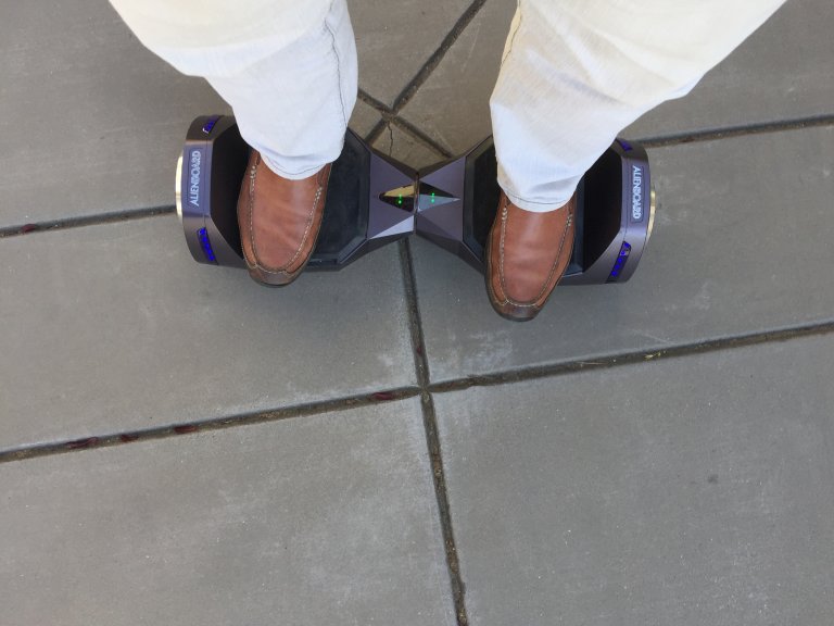 Alienwheels hoverboard tips and review | NextBigFuture.com