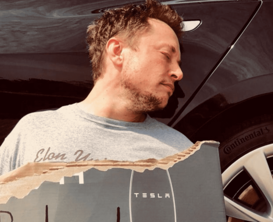 Elon Musk sleeping at the Gigafactory and directly in charge of Model 3 ...