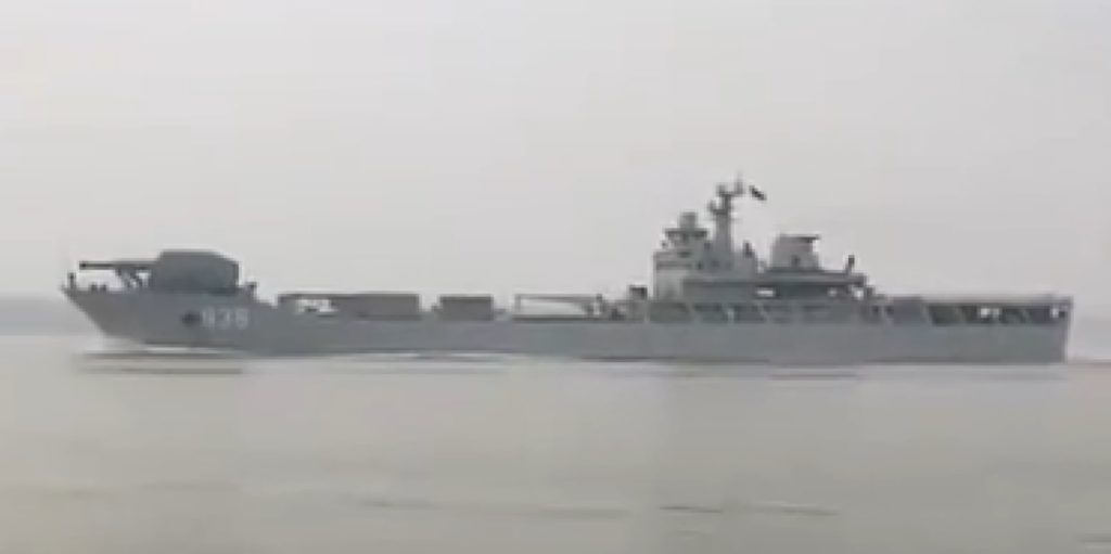 China Tests of Railgun on Tank Landing Ship | NextBigFuture.com