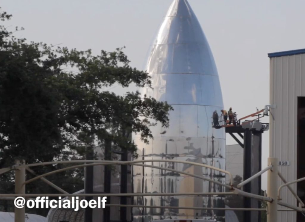 Which Will Be First to Space - the SpaceX Starship or the SLS ...