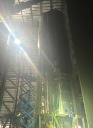 SpaceX SN3 Starship Stacked and Will Test Hop 150 Meters Next Week ...