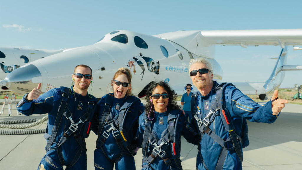 Virgin Galactic Has Successful Sub-orbital Flight With Branson and ...