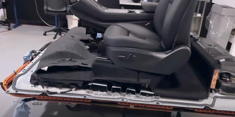 Tesla Structural Battery Pack and Seat Mounting | NextBigFuture.com