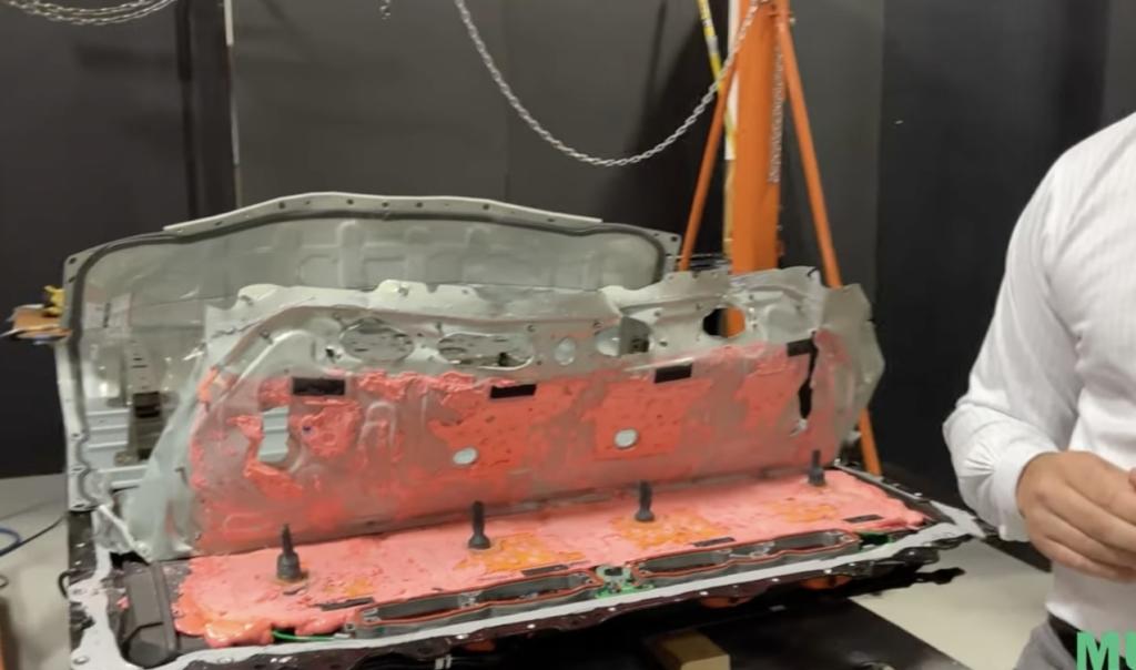 Tesla 4860 Structural Battery Packs Are Not Designed to Be Repaired ...