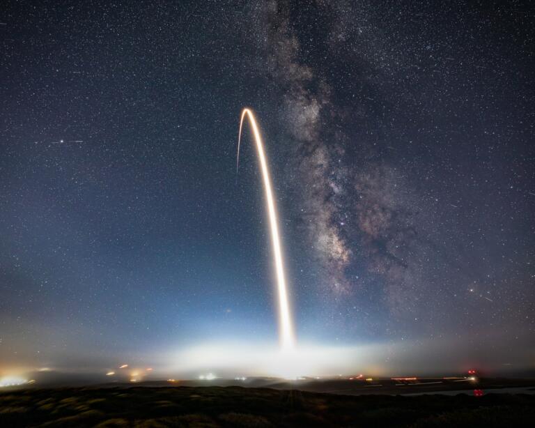 Over 2900 SpaceX Starlink Satellites | NextBigFuture.com