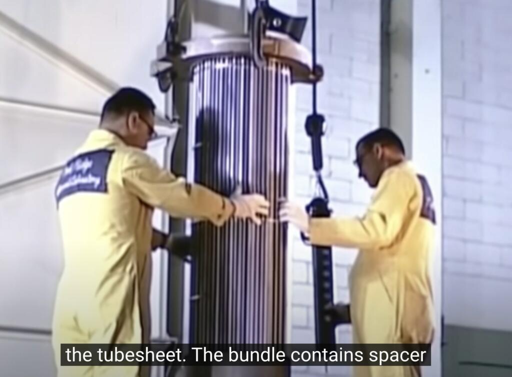 Past And Future Of Molten Salt Reactors