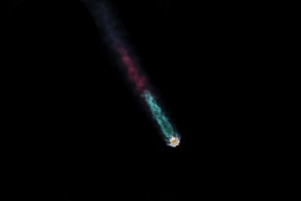 SpaceX Launches Mini-Gen 2 Starlink for 60th Mission in 2022 ...