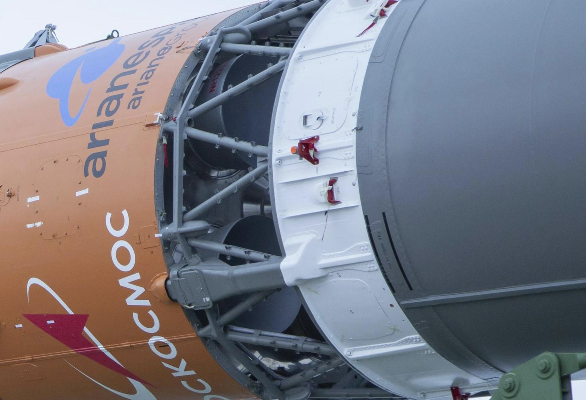 What SpaceX Starship Will Look Like When Hot Staging | NextBigFuture.com