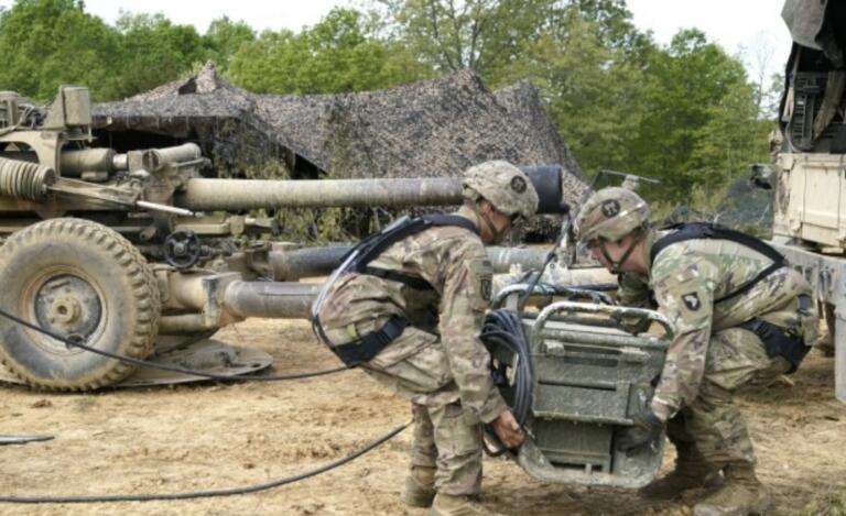 US Army 2040 Plans With Iron Man-like Strength Enhancing Armor ...