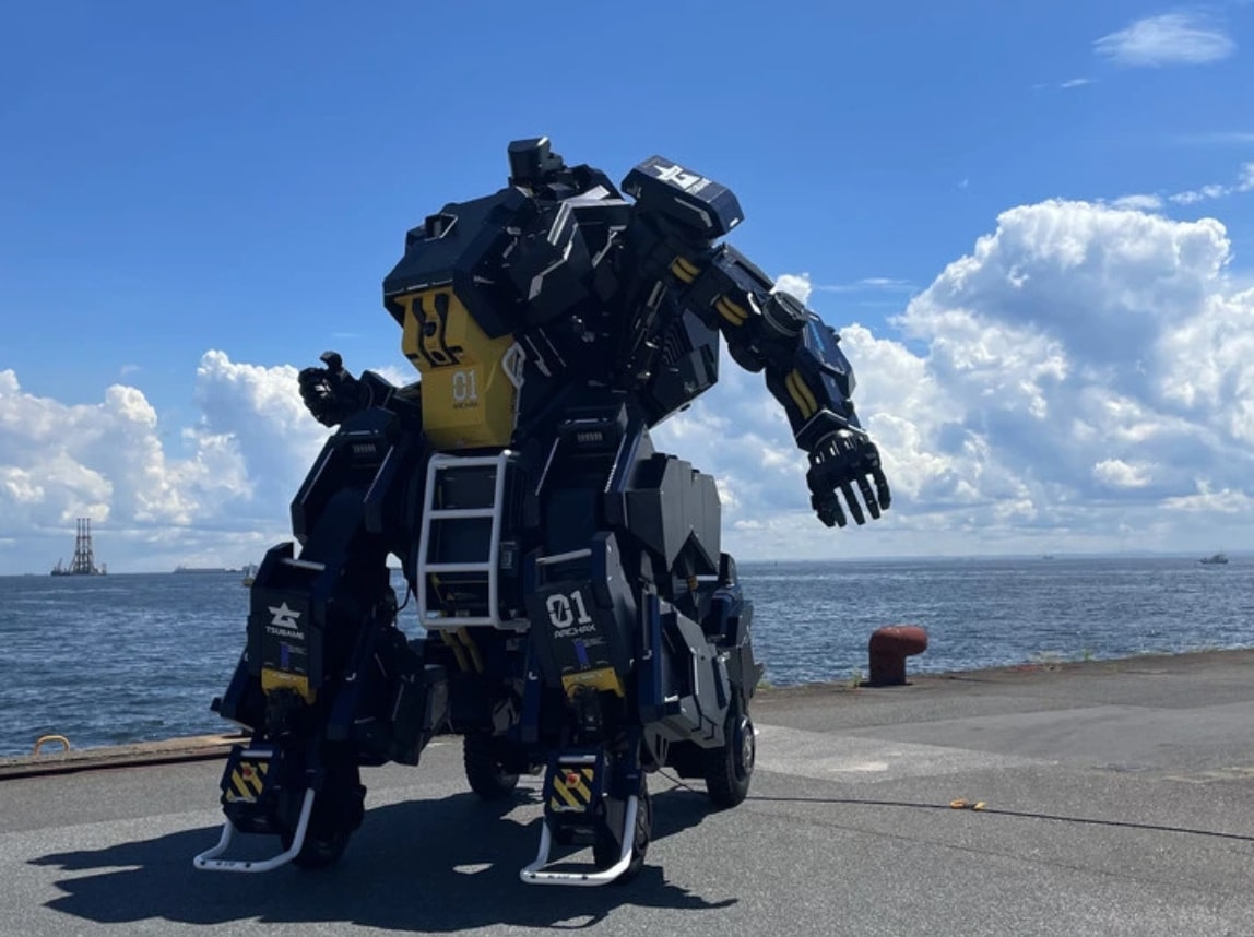 Real Life 15-Foot Tall Giant Mechs from a Japanese Startup ...