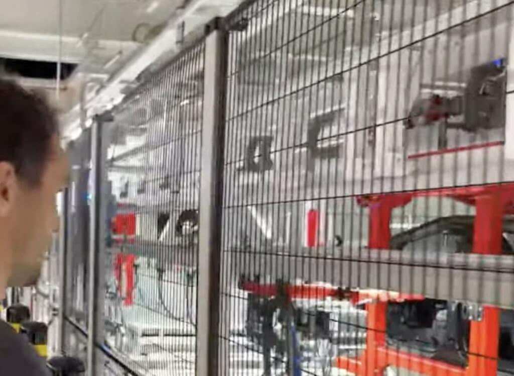 Tesla Cybertruck Factory Tours | NextBigFuture.com