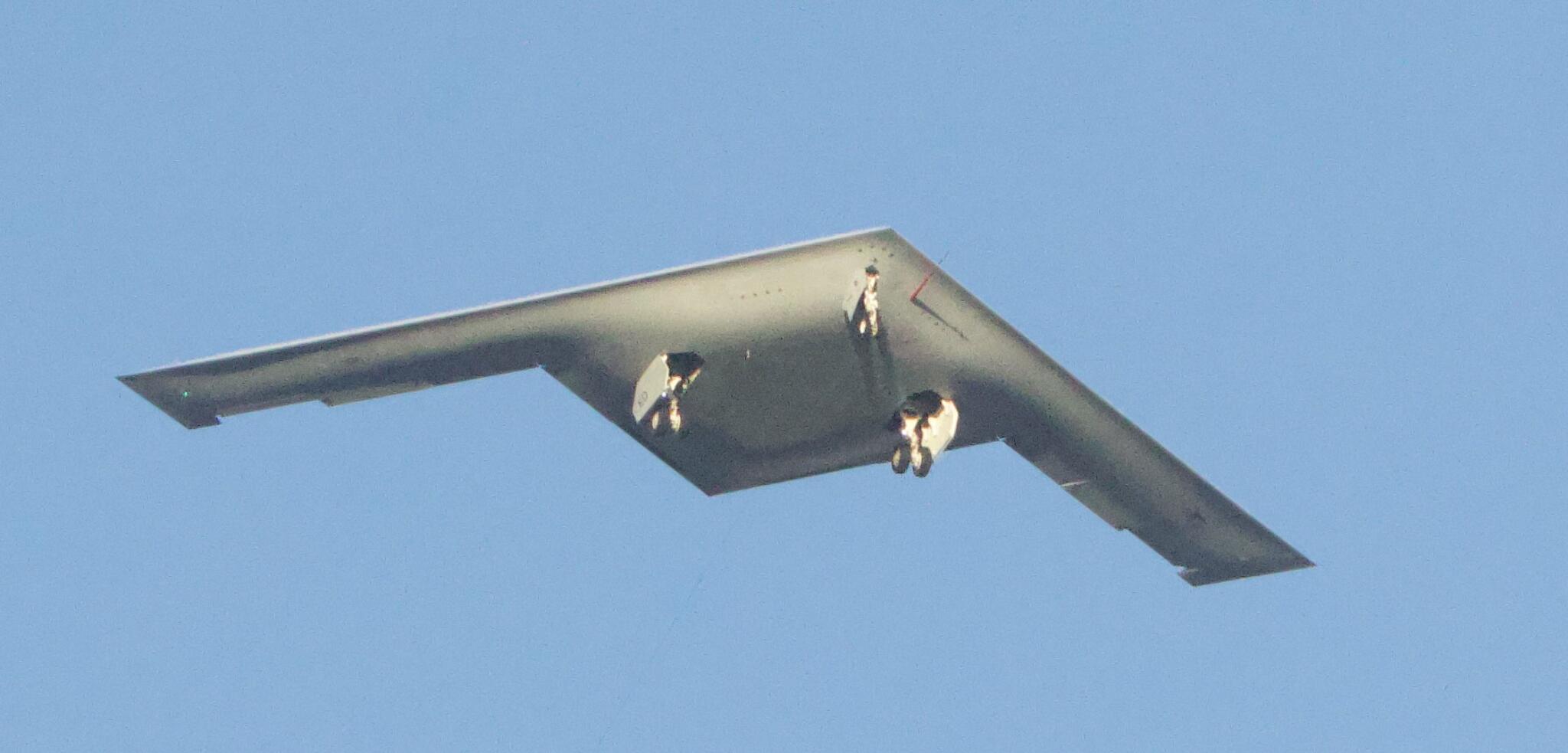 More B-21 Raider Flight Pictures | NextBigFuture.com