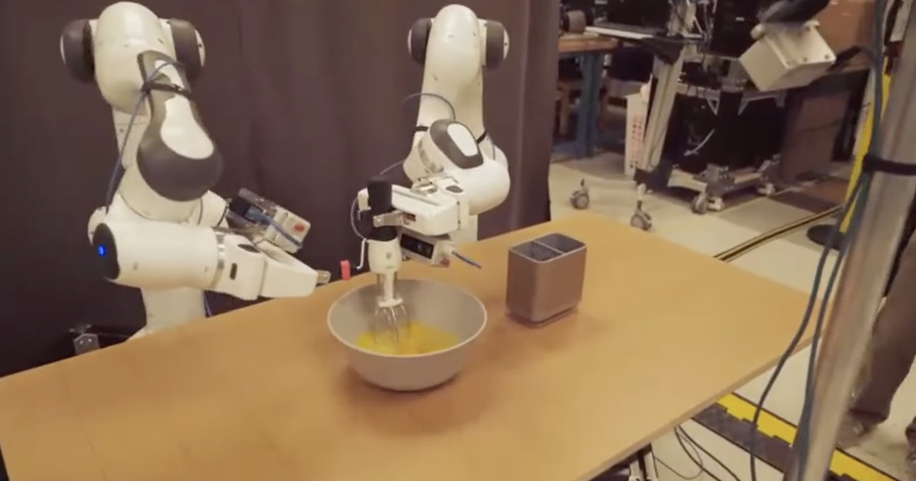 Large Behaviorial Models for AI Robots | NextBigFuture.com