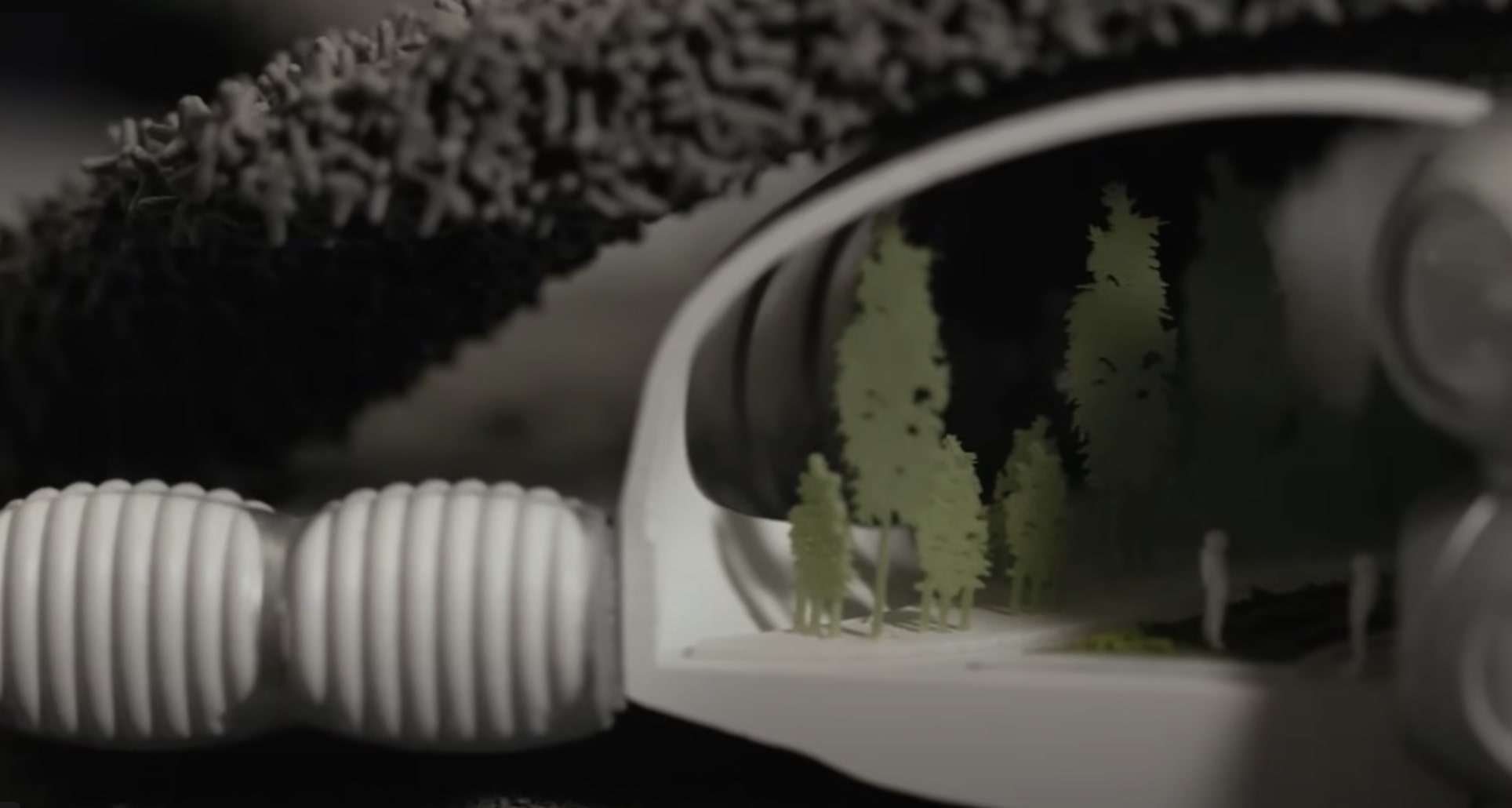 ESA 144 Person Moonbase Will Use Many Inflatable Modules ...