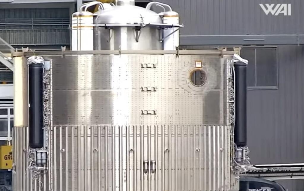 SpaceX Tests New Heat Shield and Adds Tanks for Engine Restarts ...