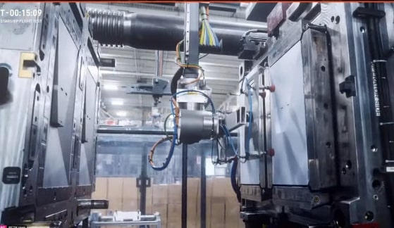 First Look In the Bastrop Starlink Factory Making 15,000 Starlink ...