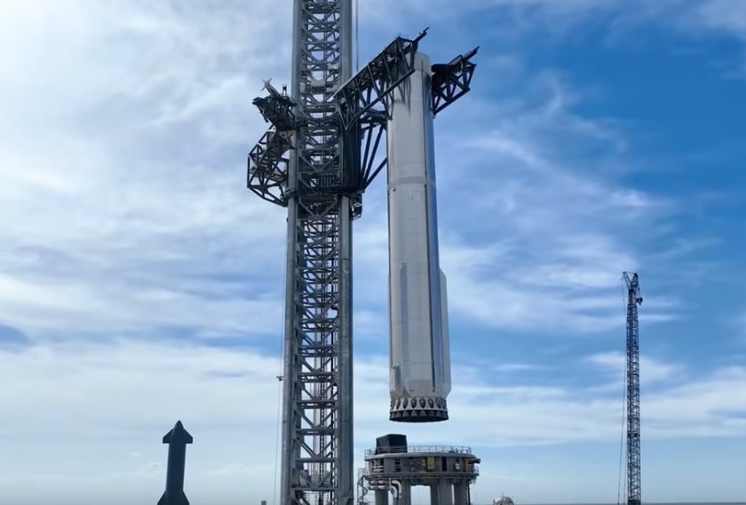SpaceX Will Relaunch Super Heavy Booster 14 for Flight 9 ...