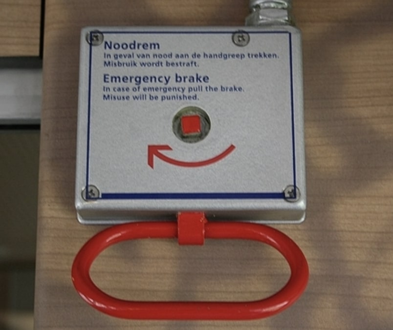 Tesla Safety Monitor == Emergency Stop on Trains | NextBigFuture.com