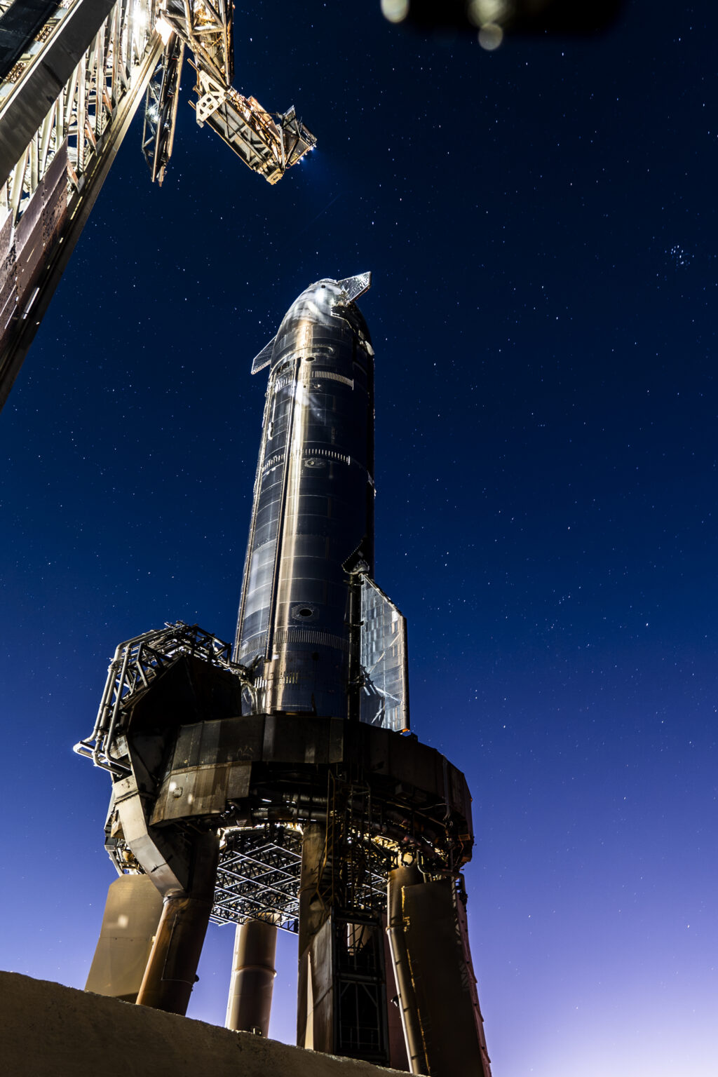 SpaceX Modified the Launch Mount After Test Stand Was Destroyed ...