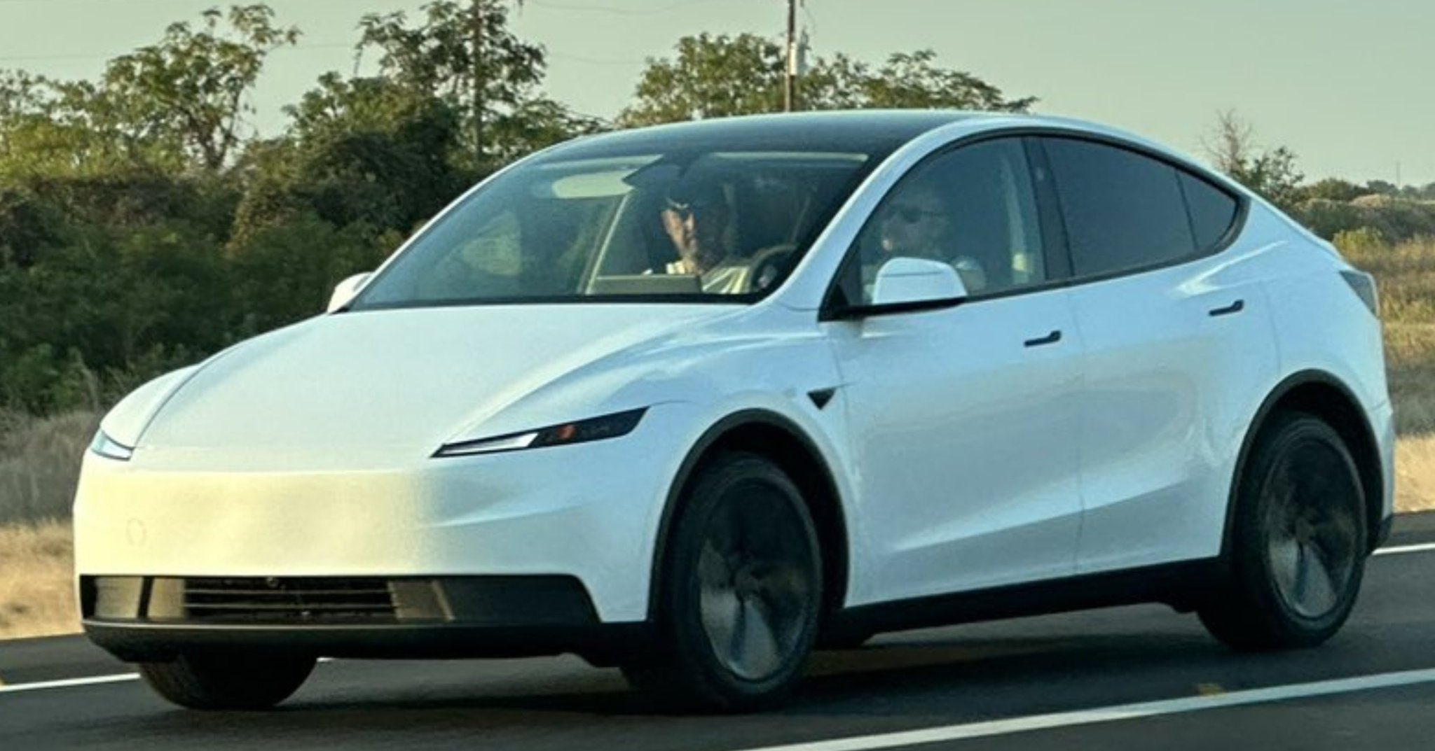 SHOCKING Tesla Shanghai Gigafactory BREAKTHROUGH. 95% Robotic, 4X ...